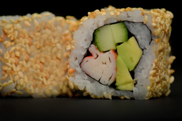 Gold Sushi Club - Maki Rolls 8 Pcs 🍱