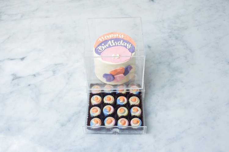 Lilou Artisan Patisserie - Special Vanilla Writing Cake 1