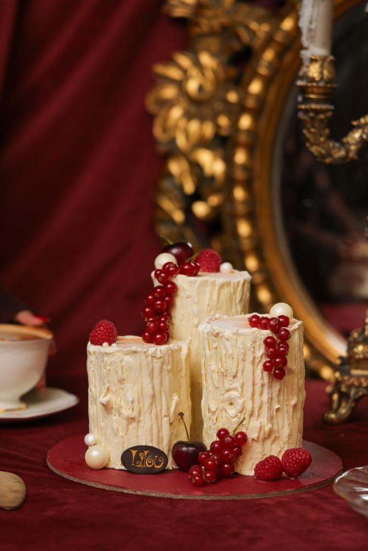Lilou Artisan Patisserie - Carol